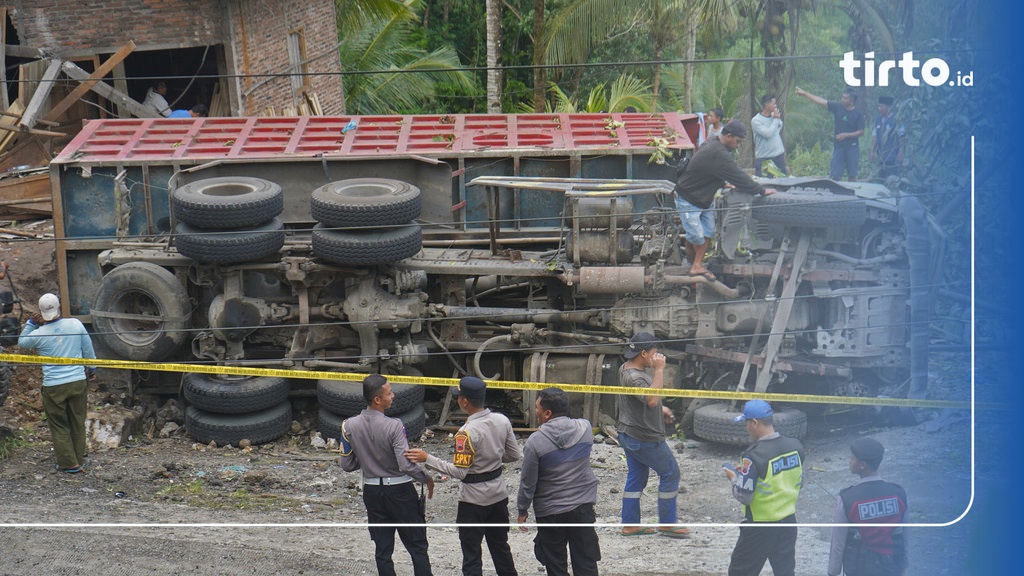 Polisi: Sopir Truk Kecelakaan Maut Purworejo Meninggal di RS