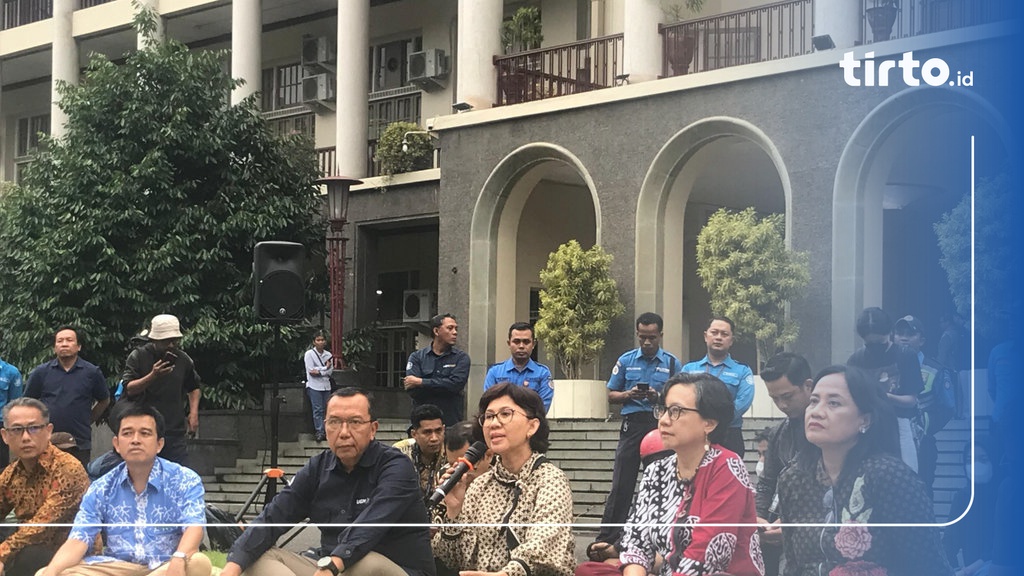 Mahasiswa UGM Tuntut Rektorat Nyatakan Mosi Tidak Percaya