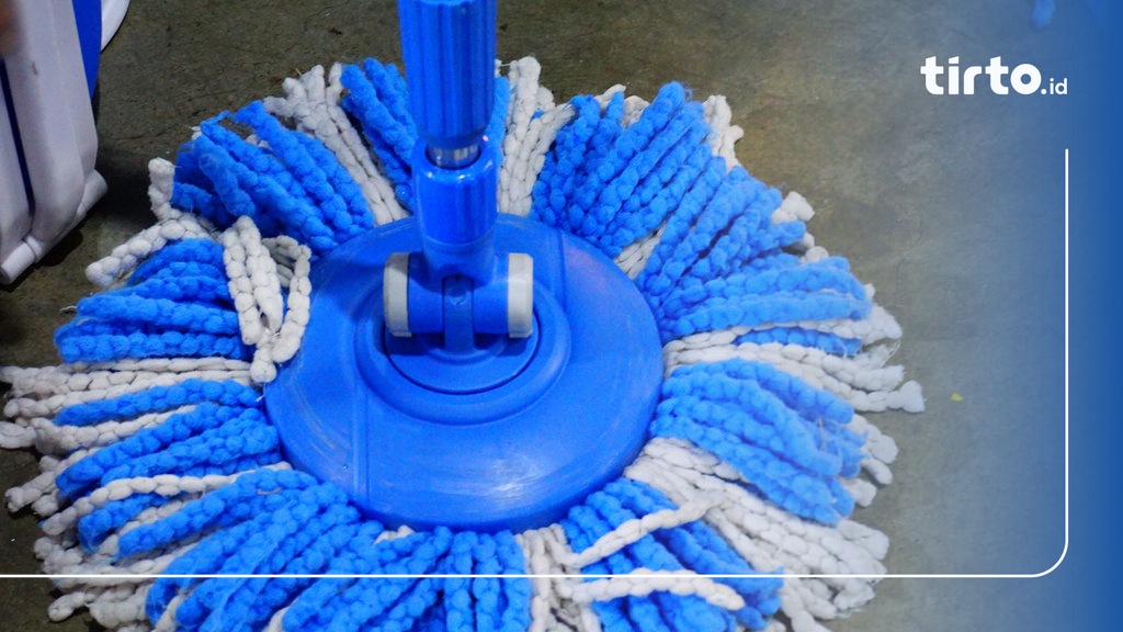 10 Rekomendasi Merk Alat Pel Lantai Tanpa Peras Bagus & Awet