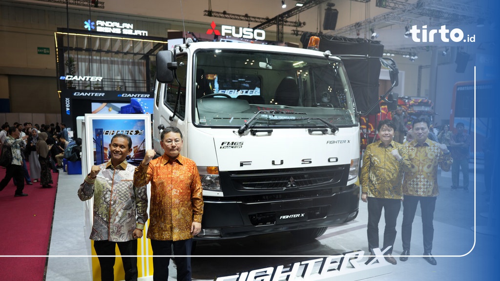 Mitsubishi Fuso Hadirkan EV Mobile Charger & Truk Baru di GIIAS