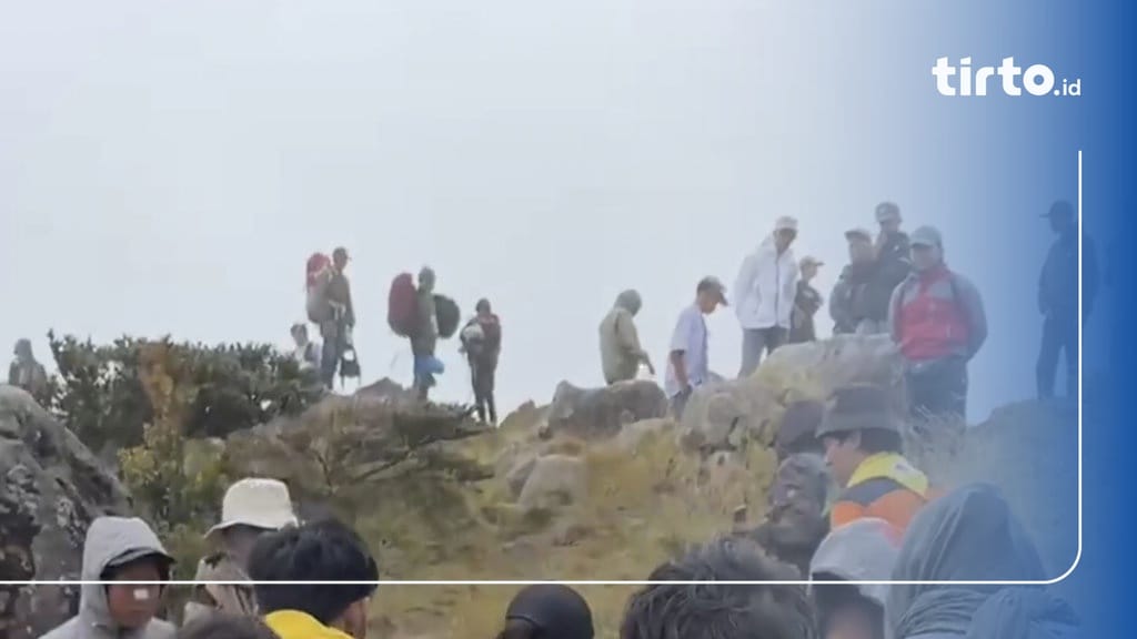 Seorang Pendaki Tewas Usai Upacara di Puncak Gunung Bawakaraeng