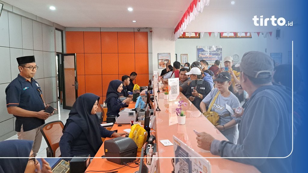 Para Lansia Ikut Surati KPK, Harap Bupati Pati Cepat Tersangka