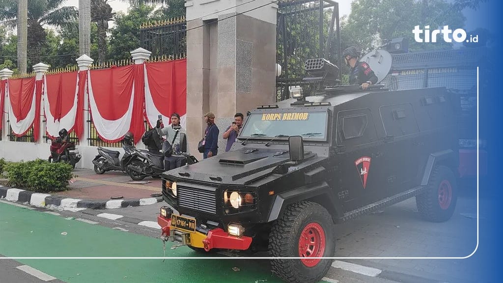Harga dan Spesifikasi Mobil Rantis Brimob Polri, Apa Fungsinya?
