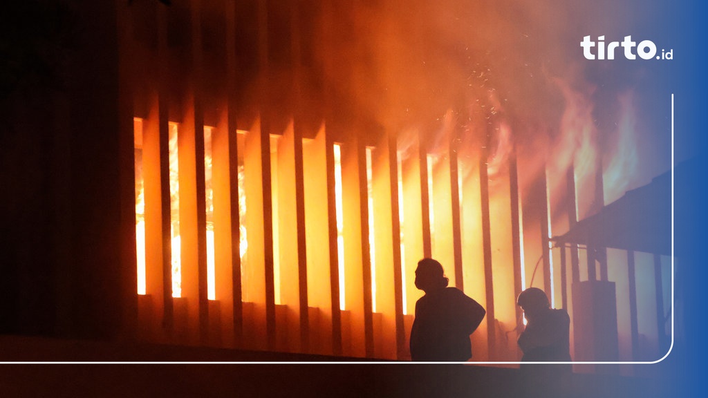 Melihat Api Bekerja pada Aksi Massa