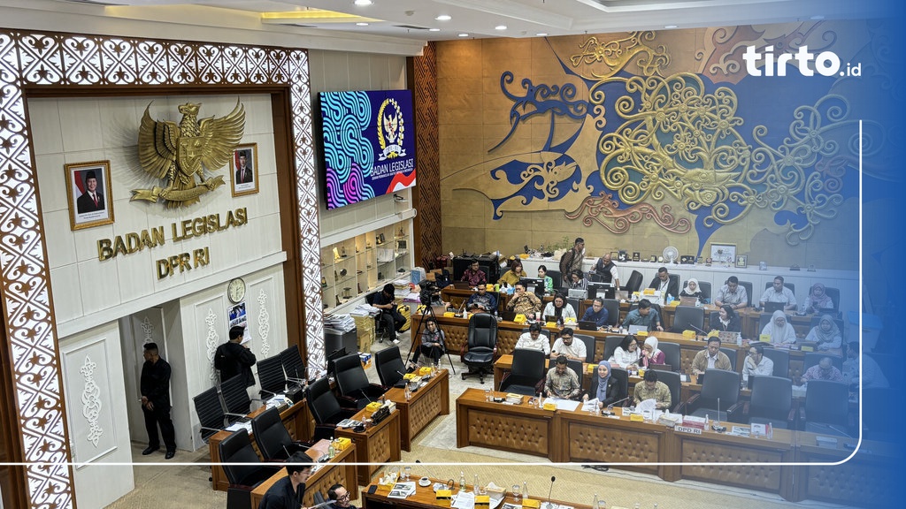 Debat Pimpinan Baleg & Komisi II DPR soal Pembahasan RUU Pemilu