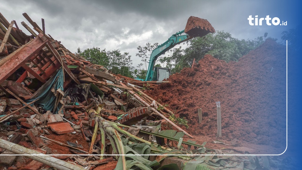 Cuaca Hambat SAR Longsor Cilacap, Menteri PU Tambah Dukungan