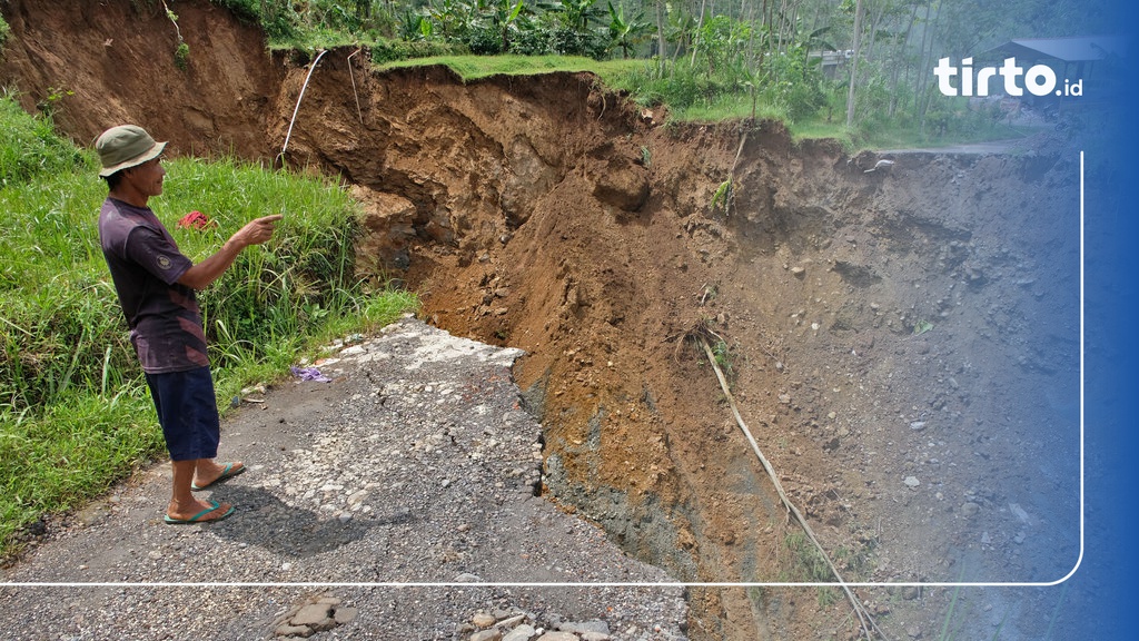 3.522 Warga Desa di Jepara Masih Terisolasi Akibat Longsor