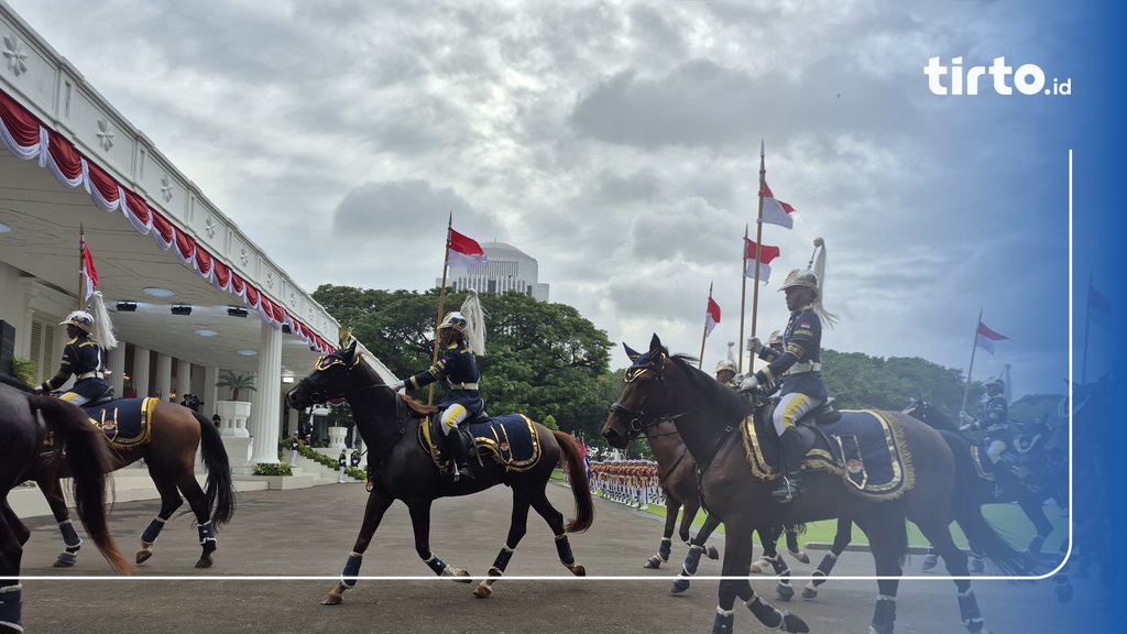 Parade Pasukan Berkuda Sambut PM Australia di Istana Merdeka
