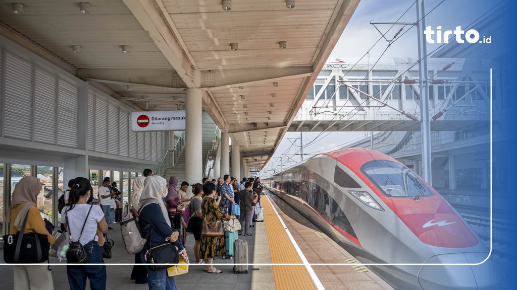 KCIC Kecam Penumpang Whoosh Tahan Pintu Kereta