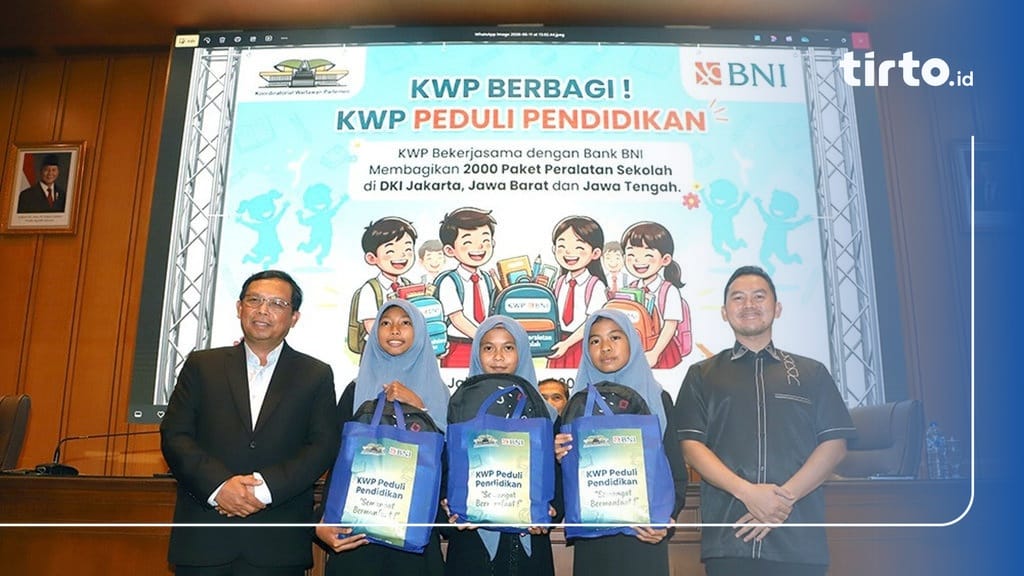 Peduli Pendidikan, KWP dan BNI Salurkan Ribuan Paket Alat Tulis